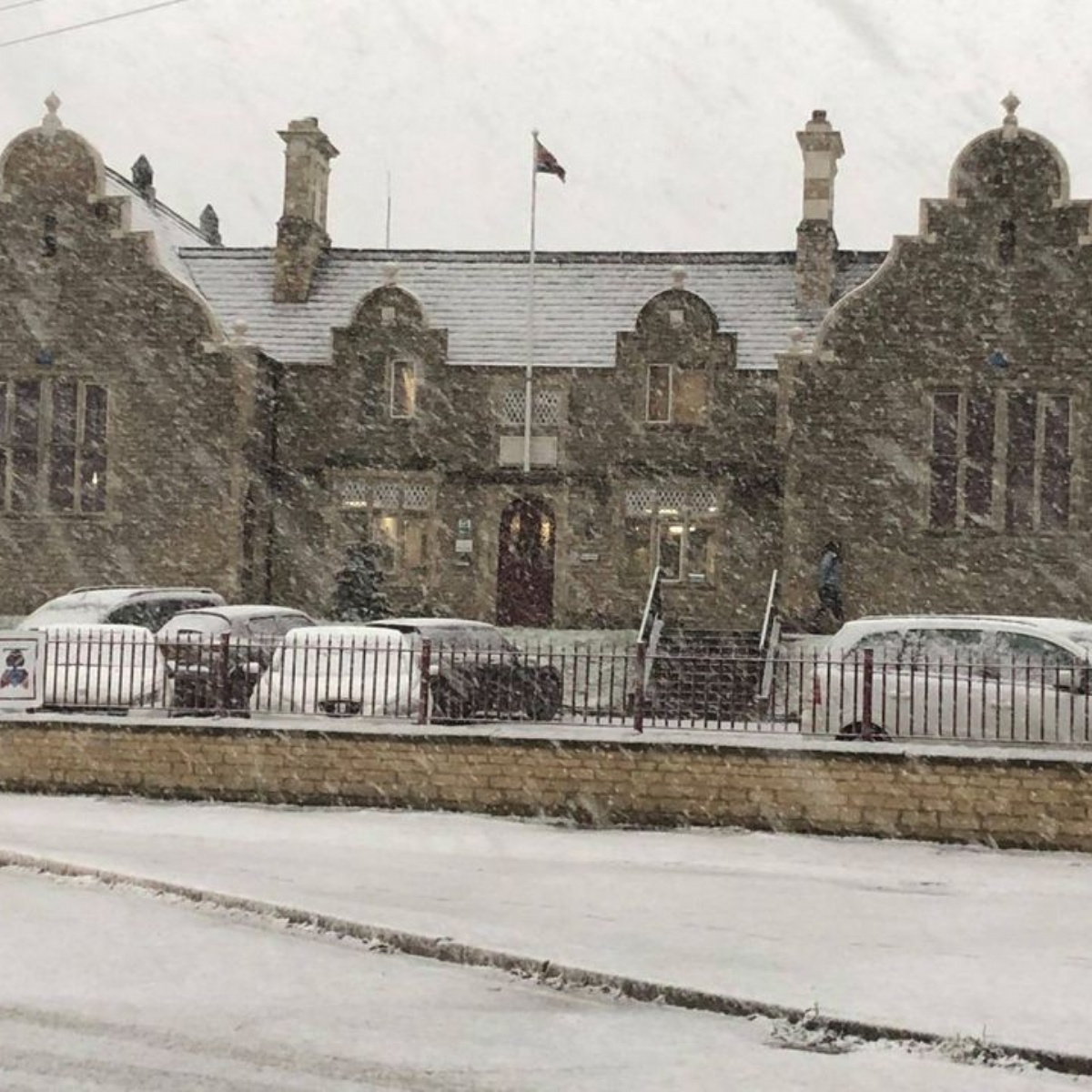 William Alvey C of E School - Snow?